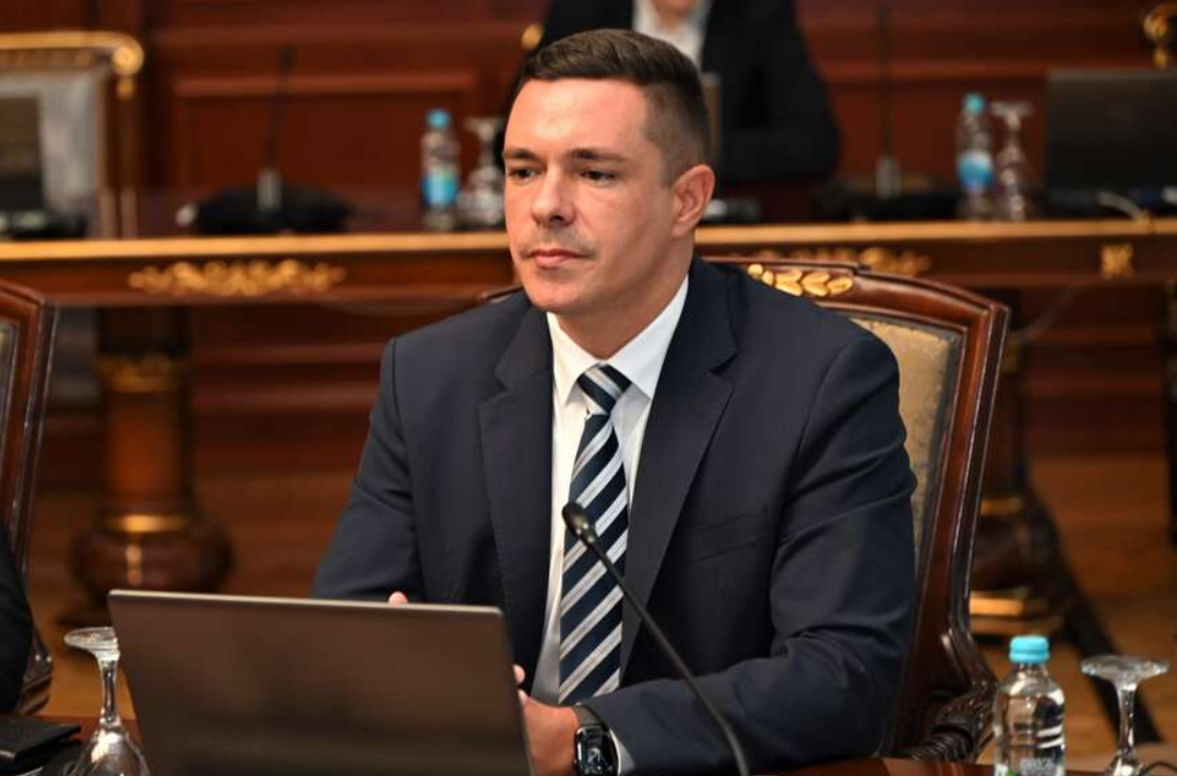 PRIJAVIO SE NA KONKURS Zaposlio se bivši ministar pravde u Vladi RS ...